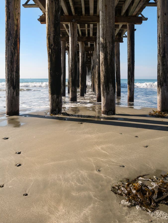 Cayucos, California Pier Structure Stock Photo - Image of colors ...