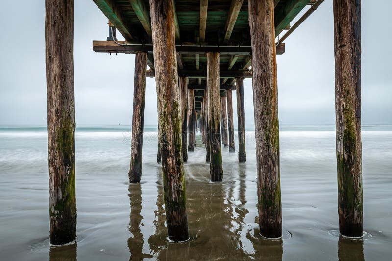 Cayucos State Beach & Pier Stock Photo - Image of ocean, dunes: 222305906
