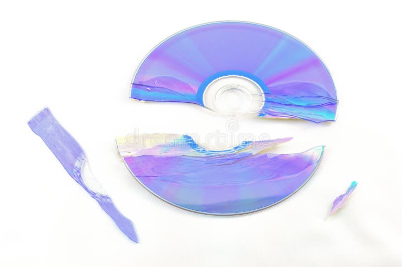 Solo Disco (CD) Quebrado Del DVD. Aislado. Foto de archivo - Imagen de ...