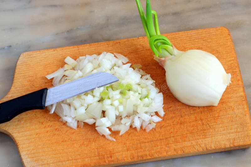 Cebolla Fresca Partida En Dos Fotos de stock - Fotos libres de regalías ...