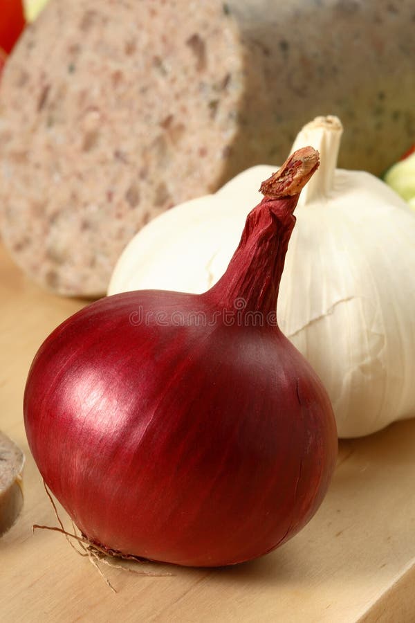 Cebolla y ajo imagen de archivo. Imagen de alimento, objeto - 2945003