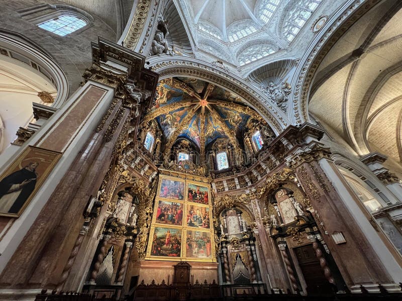 Ceiling and Altar of Valencia Cathedral Editorial Photo - Image of ...