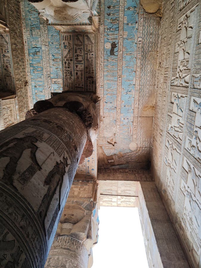 Ceiling in the Dendera Temple of Hathor Stock Image - Image of wood ...