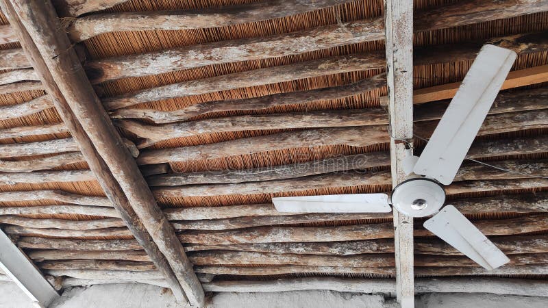 Ceiling Made of Metal Grating "albes" Grillato "pyramidal" with ...
