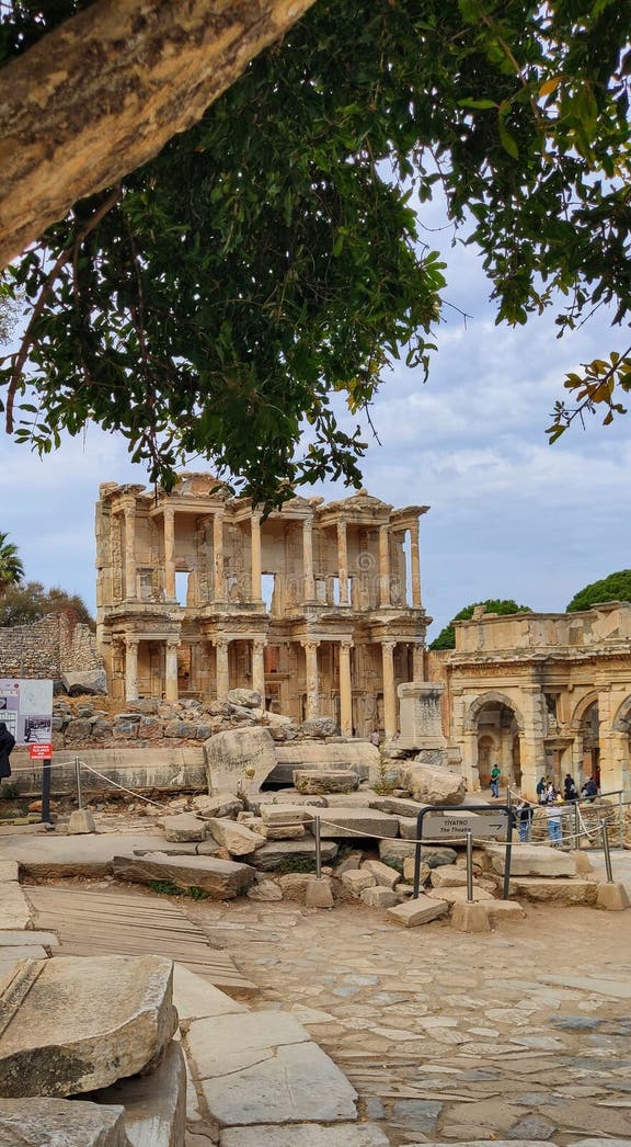 Celcus Library in Ephesus Ancient City Stock Photo - Image of temple ...