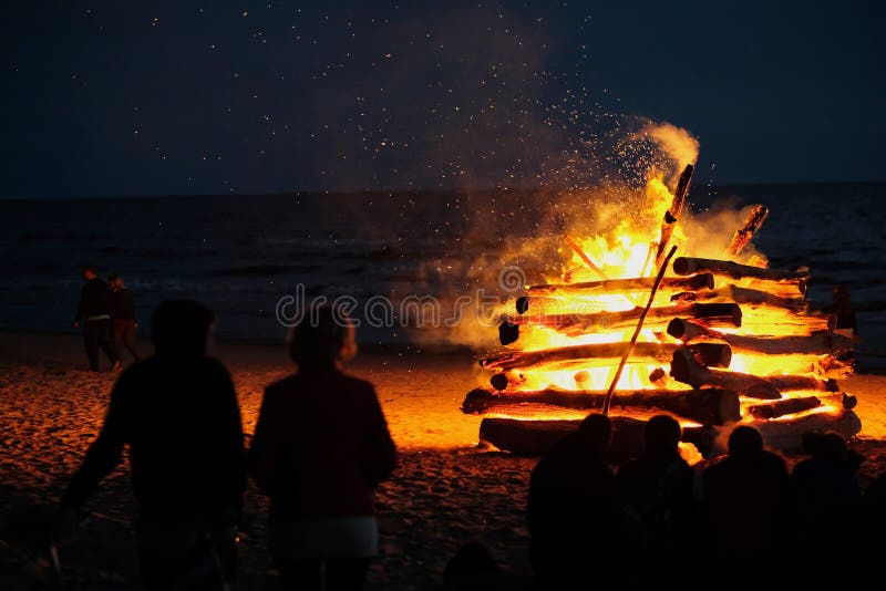 Celebrating the Summer Solstice Editorial Photo - Image of music ...