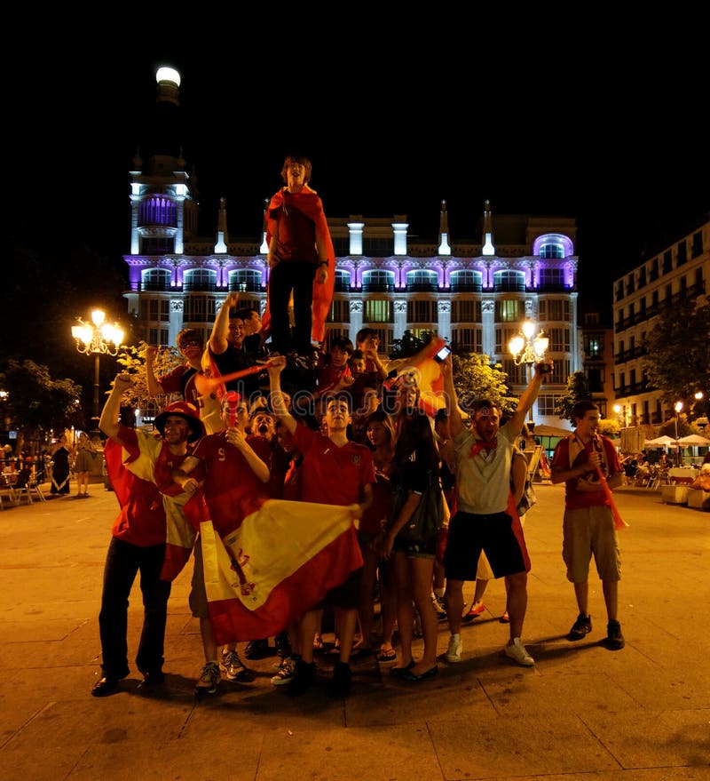 Spain celebrating victory editorial photo. Image of flag - 15111756