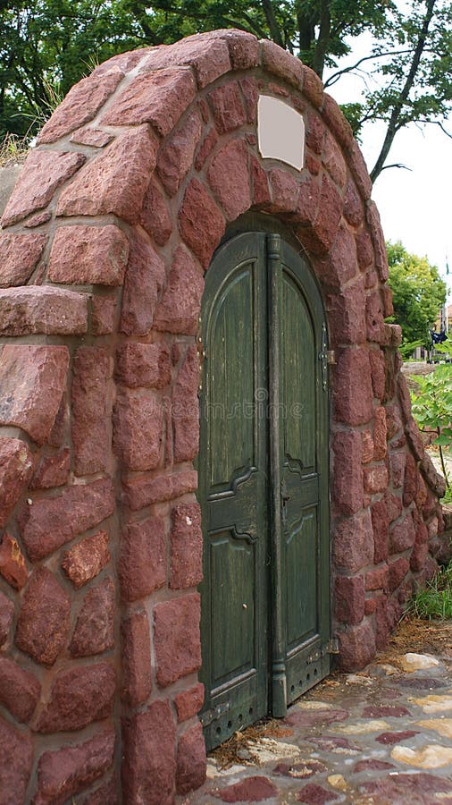 Old cellar entrance stock photo. Image of steps, curved - 72248122
