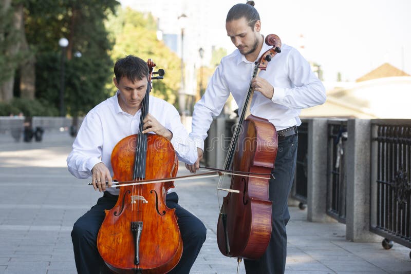 Cello Playing Hands Details Stock Image - Image of player, bass: 33020323