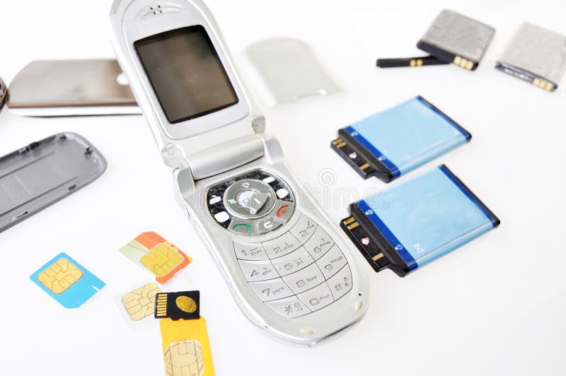 Cellulare rotto immagine stock. Immagine di cellula, tastiera - 19562287