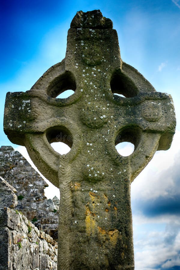 Celtic Cross, Clonmacnoise,, Ireland Stock Photo - Image of church ...