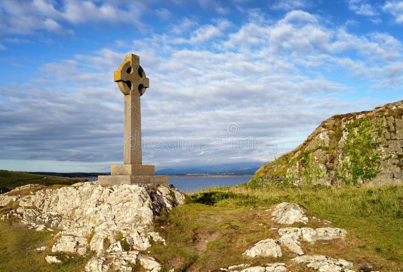 Celtic Cross on Llanddwyn Island, Anglesey, Wales. Stock Image - Image ...