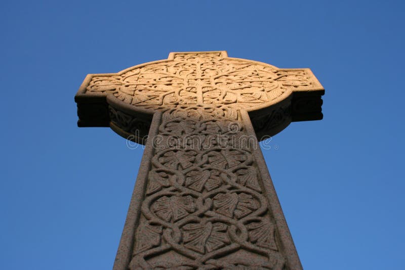 Celtic Cross in Necropolis Glasgow Stock Photo - Image of graveyard ...