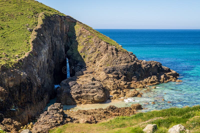 Celtic Sea Coast and Cliffs in Nanjizal Beach, Cornwall, England Stock ...