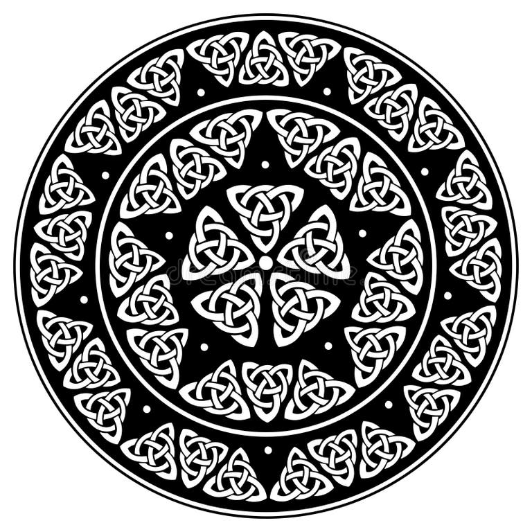 Celtic Shield, Decorated with a Ancient European Pattern Stock Vector ...