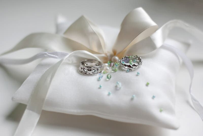 Celtic Knot Gold Filled Ring Stock Photos - Free & Royalty-Free Stock ...