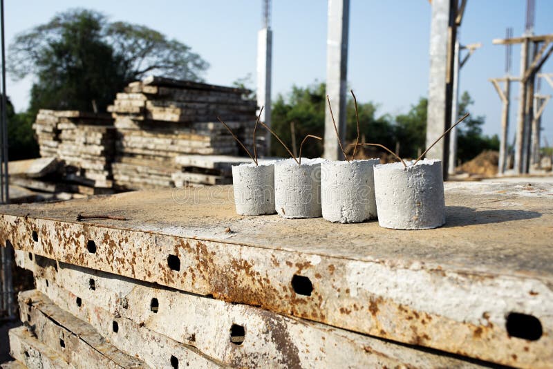 Concrete Covering ,Construction Work Small Cement Lumps For Spacing The ...