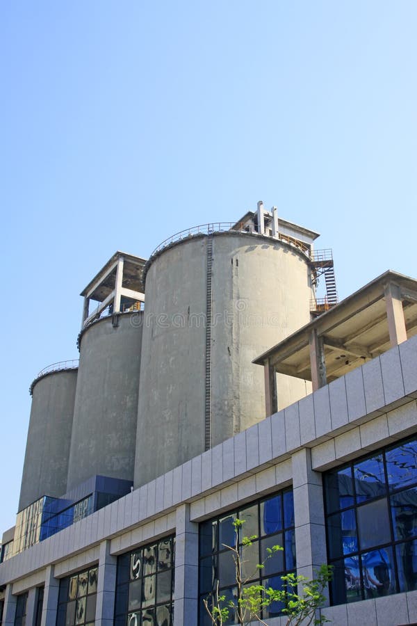 Cement Plant Buildings Raw Material Silo Stock Image - Image of ...