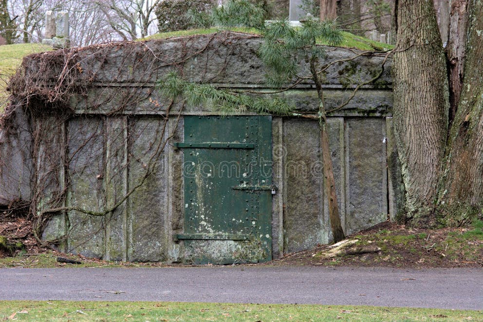 Cemetery crypt stock photo. Image of facade, cemetery - 73234920