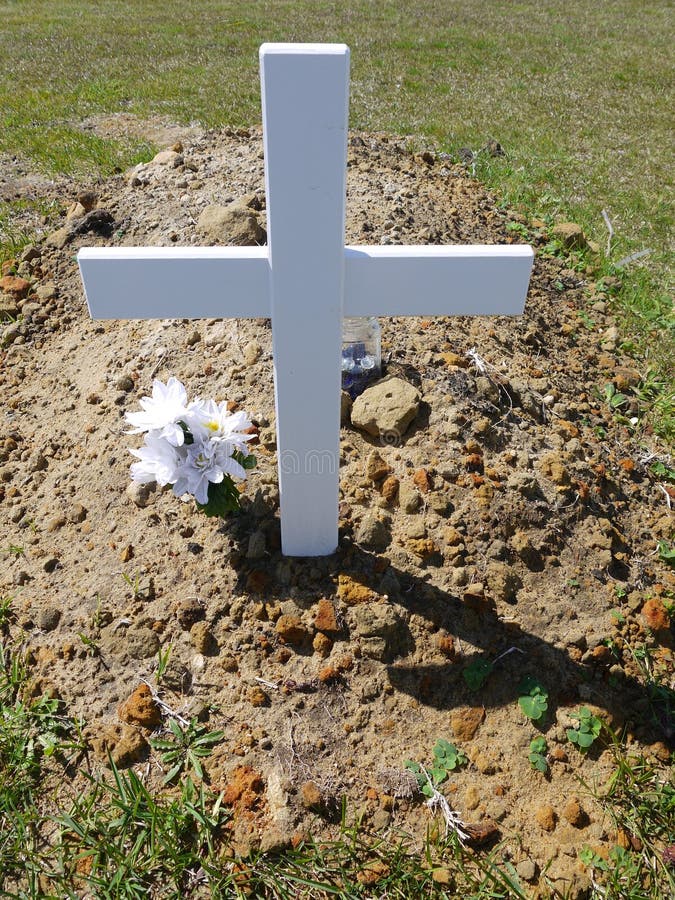Cemetery: New Grave with White Cross Stock Image - Image of death ...