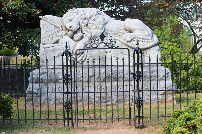 629 Beautiful Cemetery Statues Stock Photos - Free & Royalty-Free Stock ...