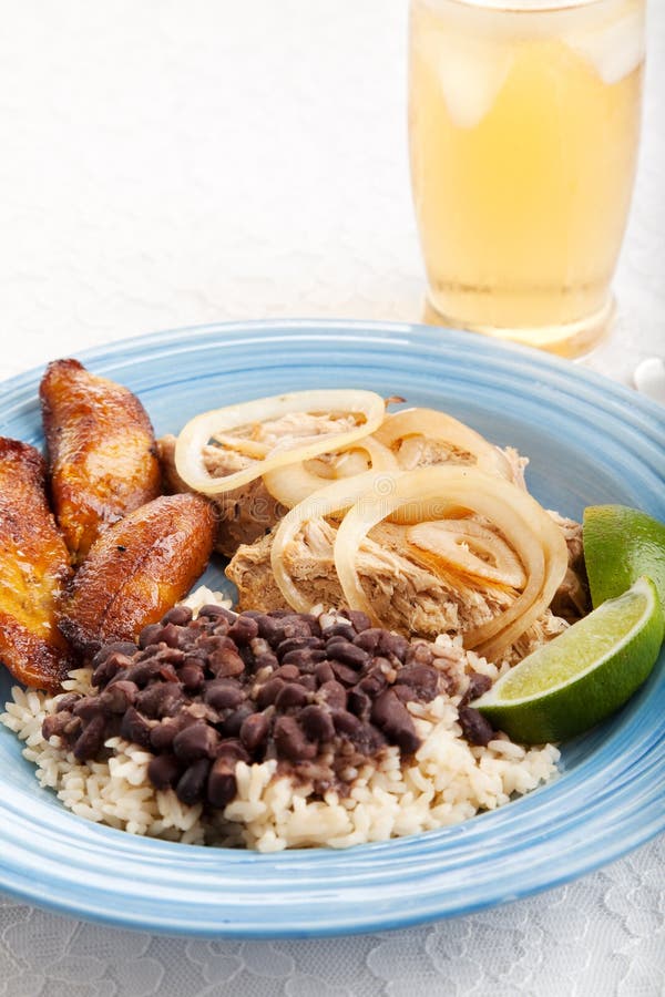 2,020 Comida Cubana Tradicional Fotos de stock - Fotos libres de ...