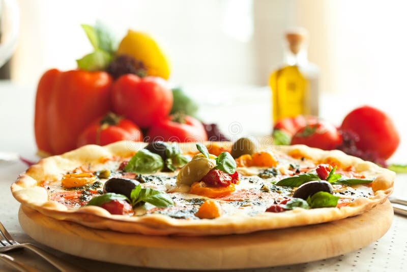 Cena de la pizza imagen de archivo. Imagen de encurtido - 40841043