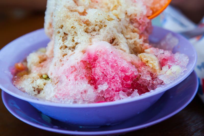 Cendol Dessert with Gula Melaka Syrup. Stock Photo - Image of baba ...