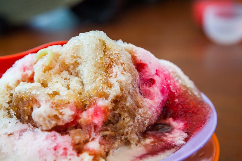 Cendol Dessert with Gula Melaka Syrup. Stock Photo - Image of milk ...