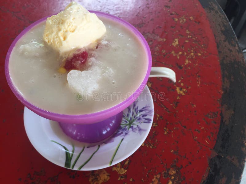 Cendol ice cream stock photo. Image of lifestyle, pulut - 185276738