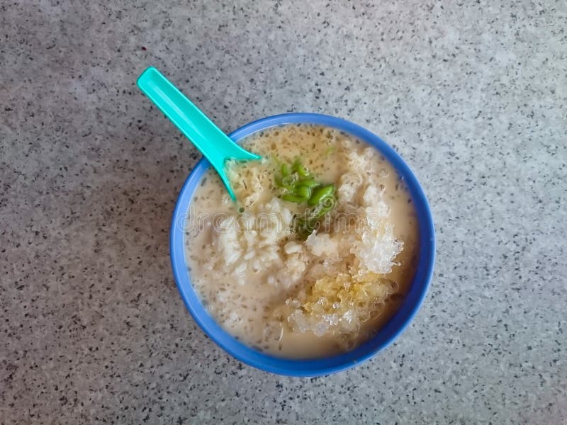 Top View of Cendol Bowl on Wooden Board Stock Image - Image of bowl ...