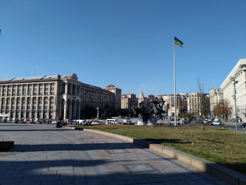 The Center of Kiev Khreshchatyk Large Area Editorial Stock Image ...