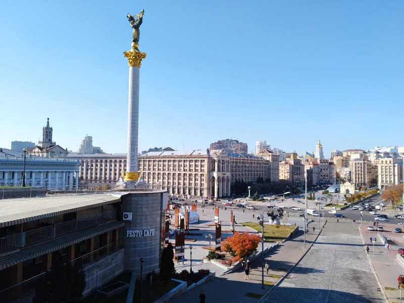 The Center of Kiev Khreshchatyk Large Area Editorial Image - Image of ...