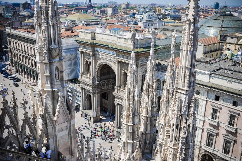 Center of Milan. Arch editorial stock image. Image of cityscape - 65009434