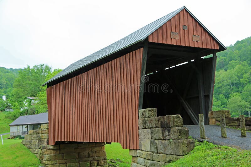 Center Point Covered Bridge Stock Photo - Image of wooden, point: 155784386