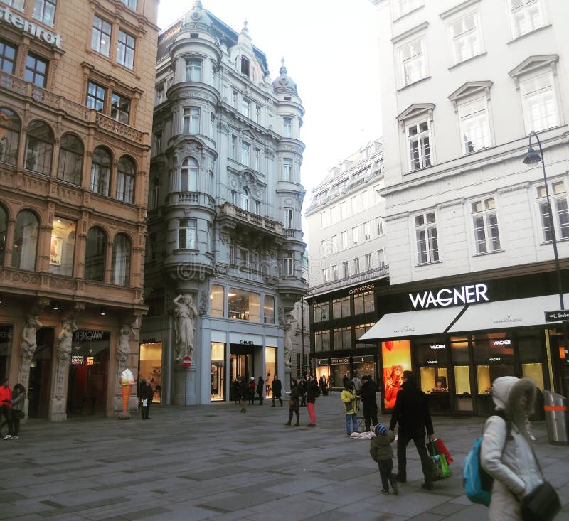 Vienna editorial stock photo. Image of square, architecture - 126035878