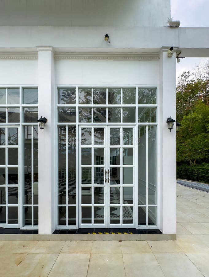 1,091 Image White House Checkered Floor Stock Photos - Free & Royalty ...