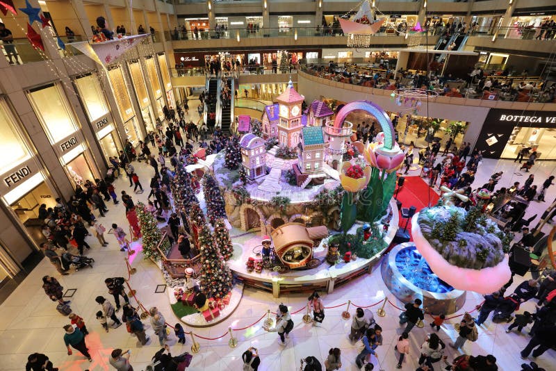 The Central of Big Shopping Mall Xmas Event Editorial Photo - Image of ...