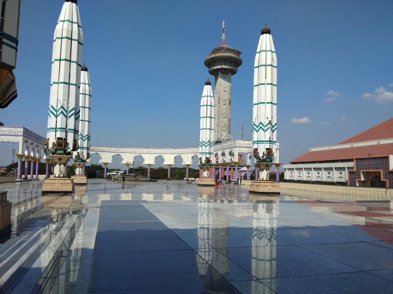 Central Java Grand Mosque in Semarang City Editorial Stock Image ...