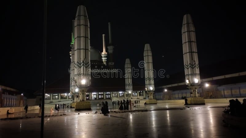 Central Java Grand Mosque, Semarang, Indonesia Editorial Stock Photo ...