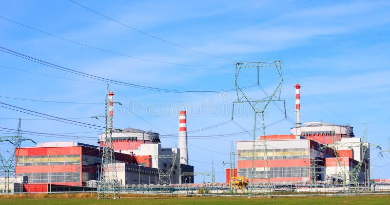 Central nuclear. imagen de archivo. Imagen de cityscape - 16749973