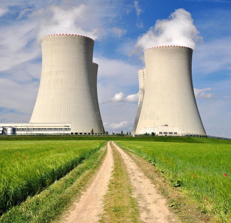 Central Nuclear En Bombilla Foto de archivo - Imagen de industrial ...