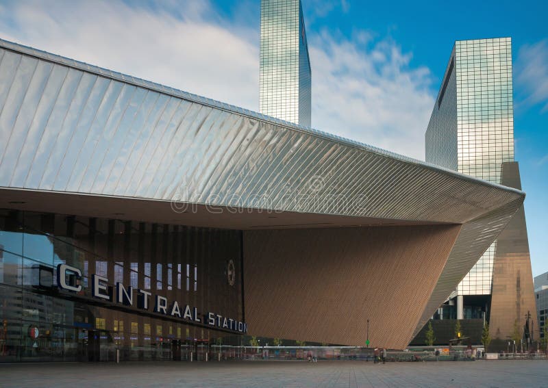 Central Station of Rotterdam Editorial Image - Image of center, dutch ...