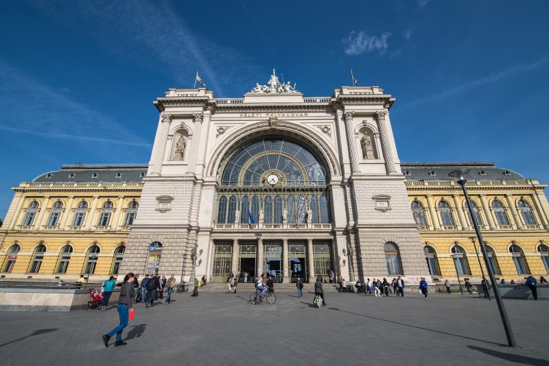 Central Train Station in Budapest Editorial Stock Photo - Image of ...