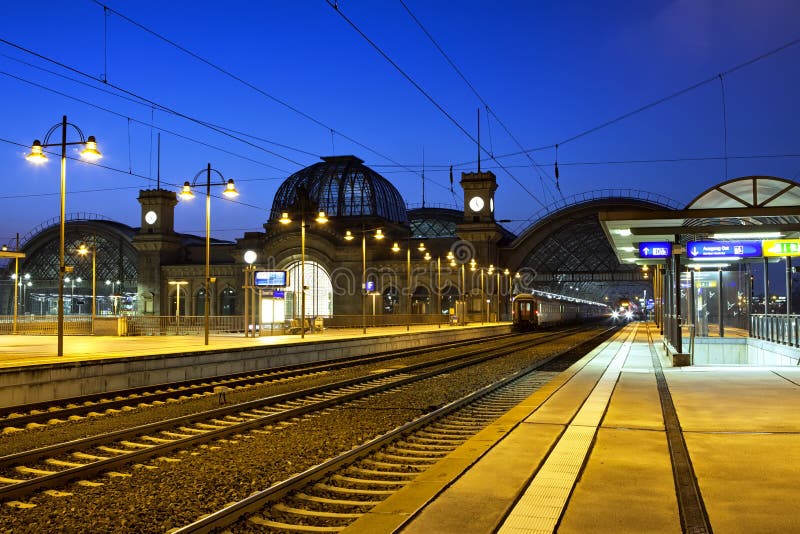 Dresden Hauptbahnhof - Train Platform Editorial Stock Photo - Image of ...