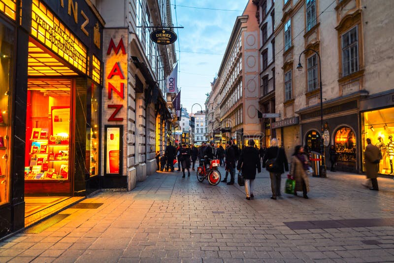 Centre De La Ville De Vienne La Nuit Image éditorial - Image du ...