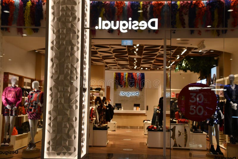 Centrepoint at Festival Centre Mall in Dubai, UAE Editorial Stock Photo ...