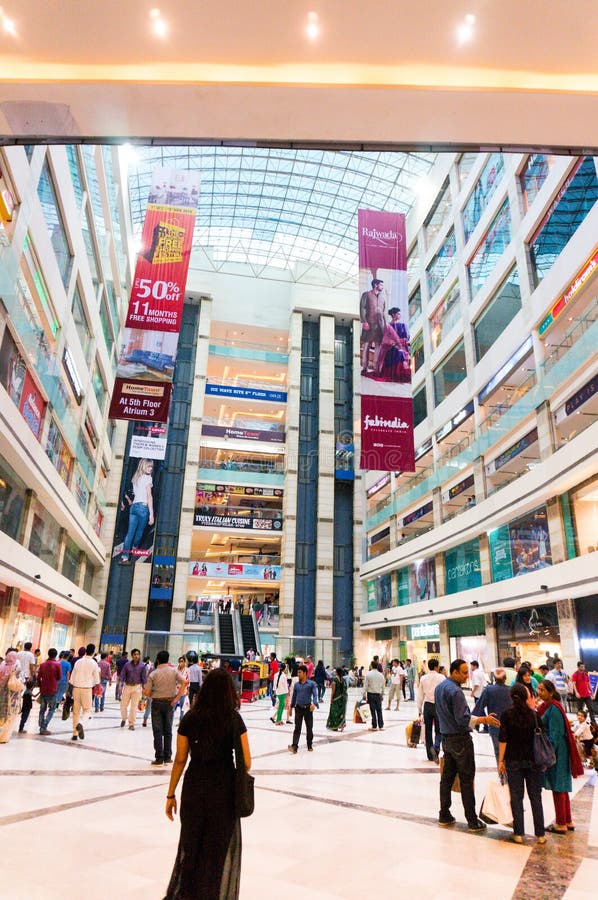 Centro Commerciale a Delhi Gurgaon Immagine Stock Editoriale - Immagine ...
