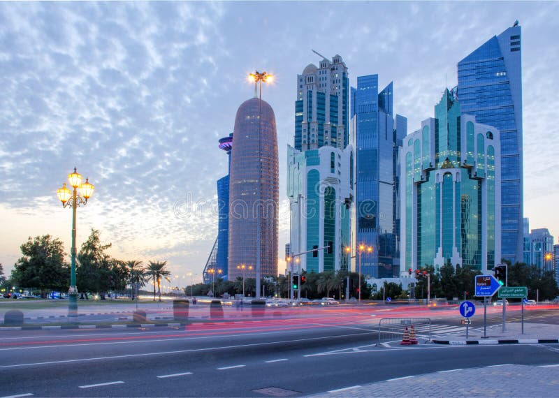 Centro da cidade de doha imagem de stock editorial. Imagem de noite ...