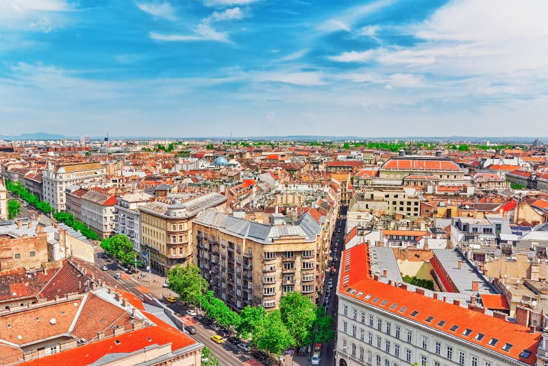 Centro de Budapest foto de archivo. Imagen de exterior - 73522362